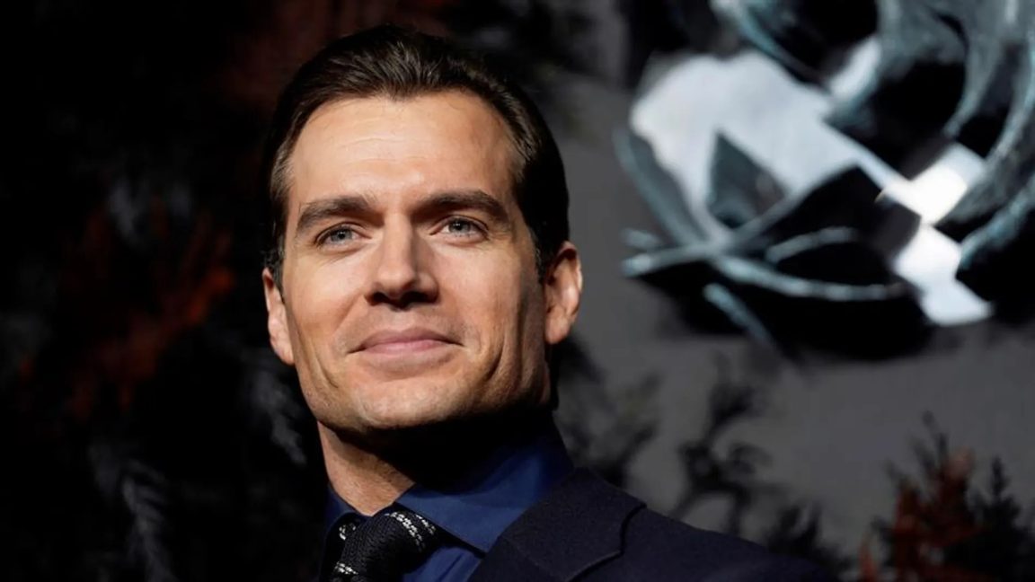 WB Reportedly Lost Faith in Henry Cavill's Superman after Joss Whedon's ...