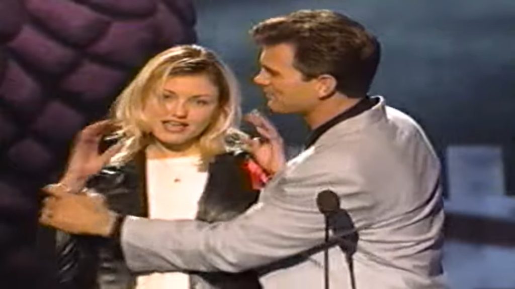 Jim Carrey Reportedly Forced a Kiss on Actor Chris Isaak on Live TV as ...