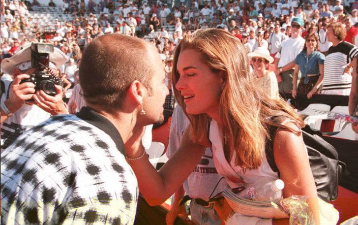 "You made a fool of me by that behavior": Brooke Shields Licking ...