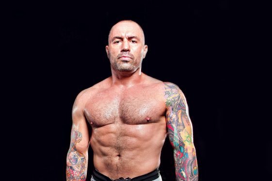 "I just get cranking": Joe Rogan Despises Henry Cavill, Arnold ...