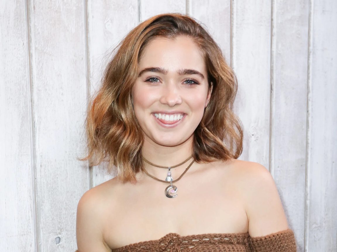 Split Star Haley Lu Richardson Rejected $48M Florence Pugh Horror ...