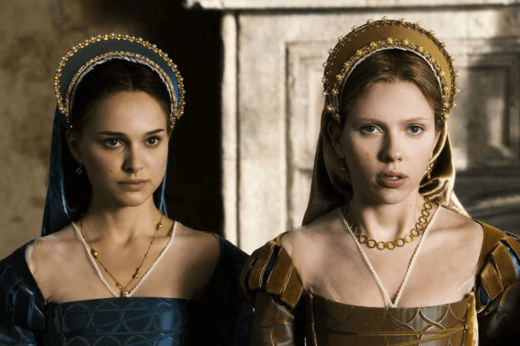 "Natalie’s rib is hurting! Can you fix her zipper?": Scarlett Johansson ...