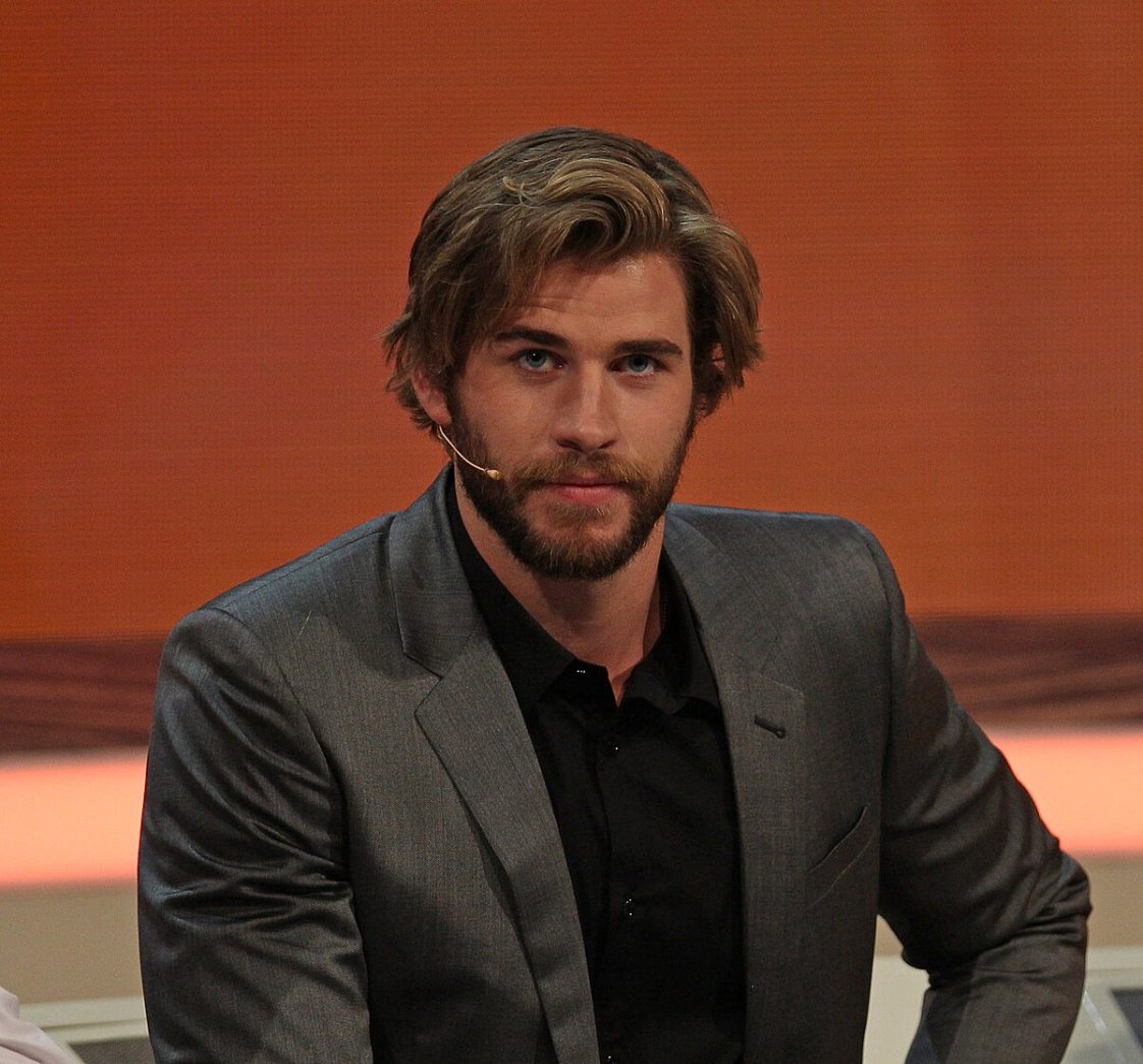 "They are animals": Jennifer Lawrence Called Liam Hemsworth and His ...