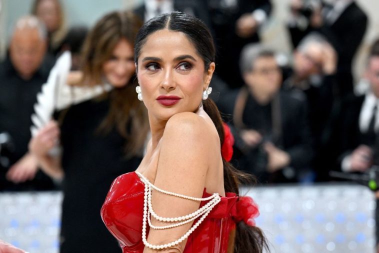"Please Jesus, give me some bo*bs": Salma Hayek Begged For Bigger Br ...