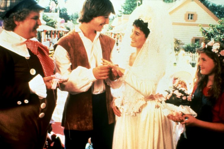 "He showed up at my 16th birthday party": Not Sandra Bullock, Keanu ...