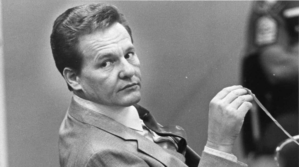 "I was just trying to be a good son": Woody Harrelson Spent Millions of ...