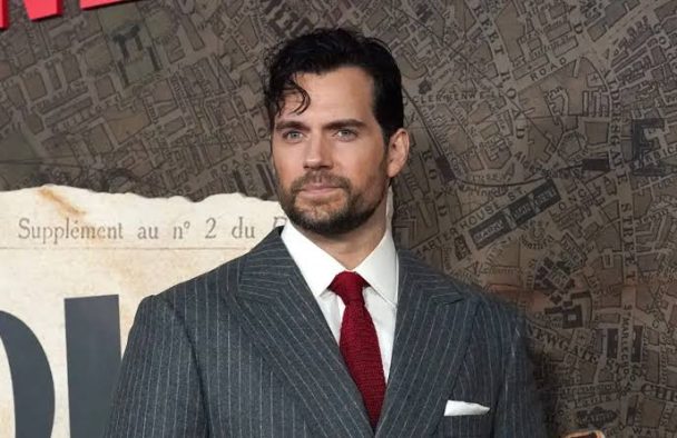 With David Corenswet as New Superman, Henry Cavill Becomes Captain ...