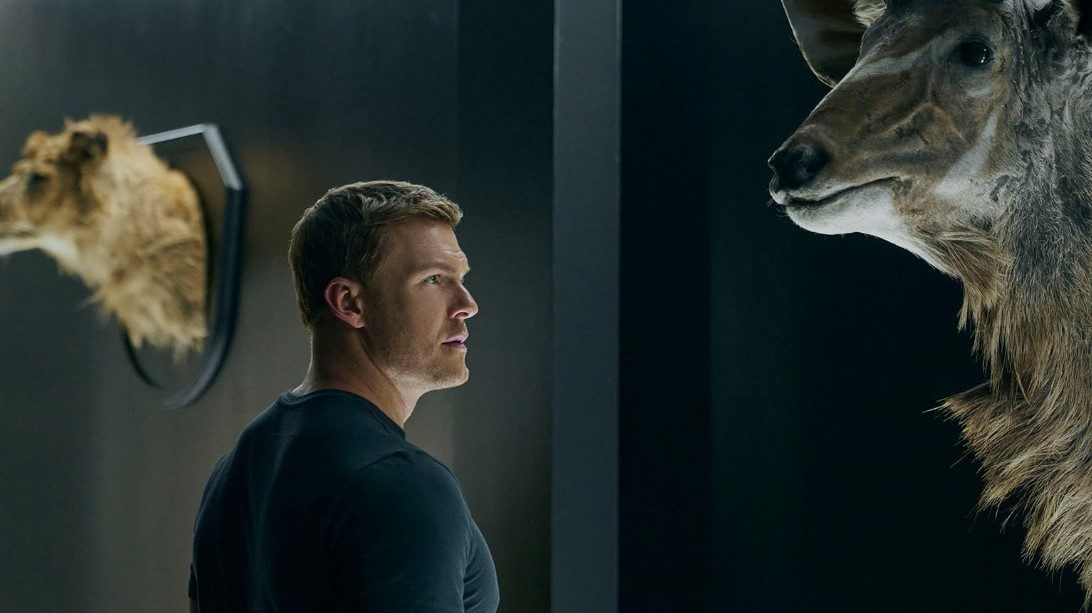 Reacher Season 2: Alan Ritchson Wants Two S1 Characters' Return in ...