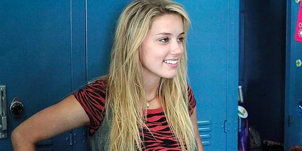 "Tone deaf studio, of course they'd side with misogynists": Amber Heard Fans Claim People Who ...