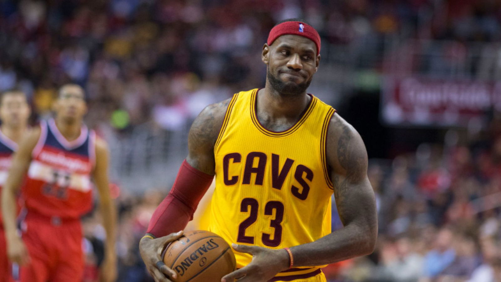 What Happened to LeBron James’ Toes: LeBron’s Feet Picture That Broke ...