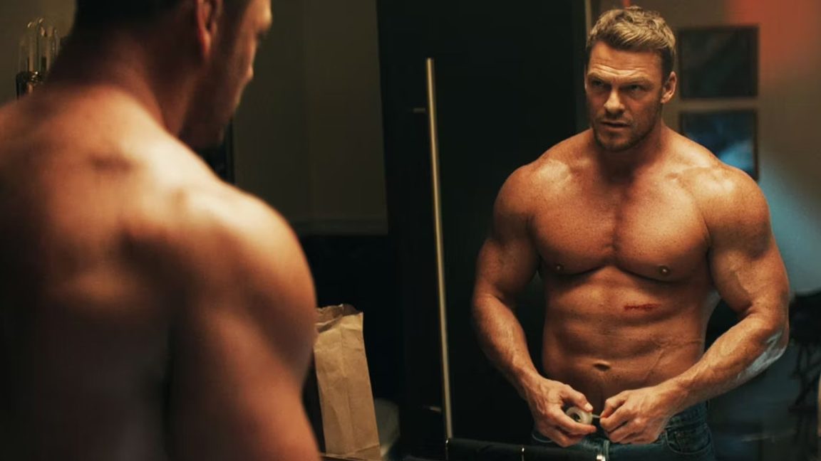 "I eat food": Even Joey Swoll Agrees With Reacher Star's Alan Ritchson ...