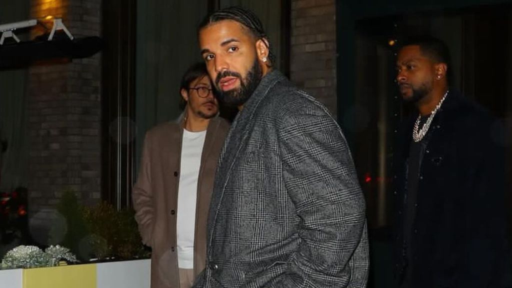 Drake Responds After His Leaked Video Leaves His Fans Stunned