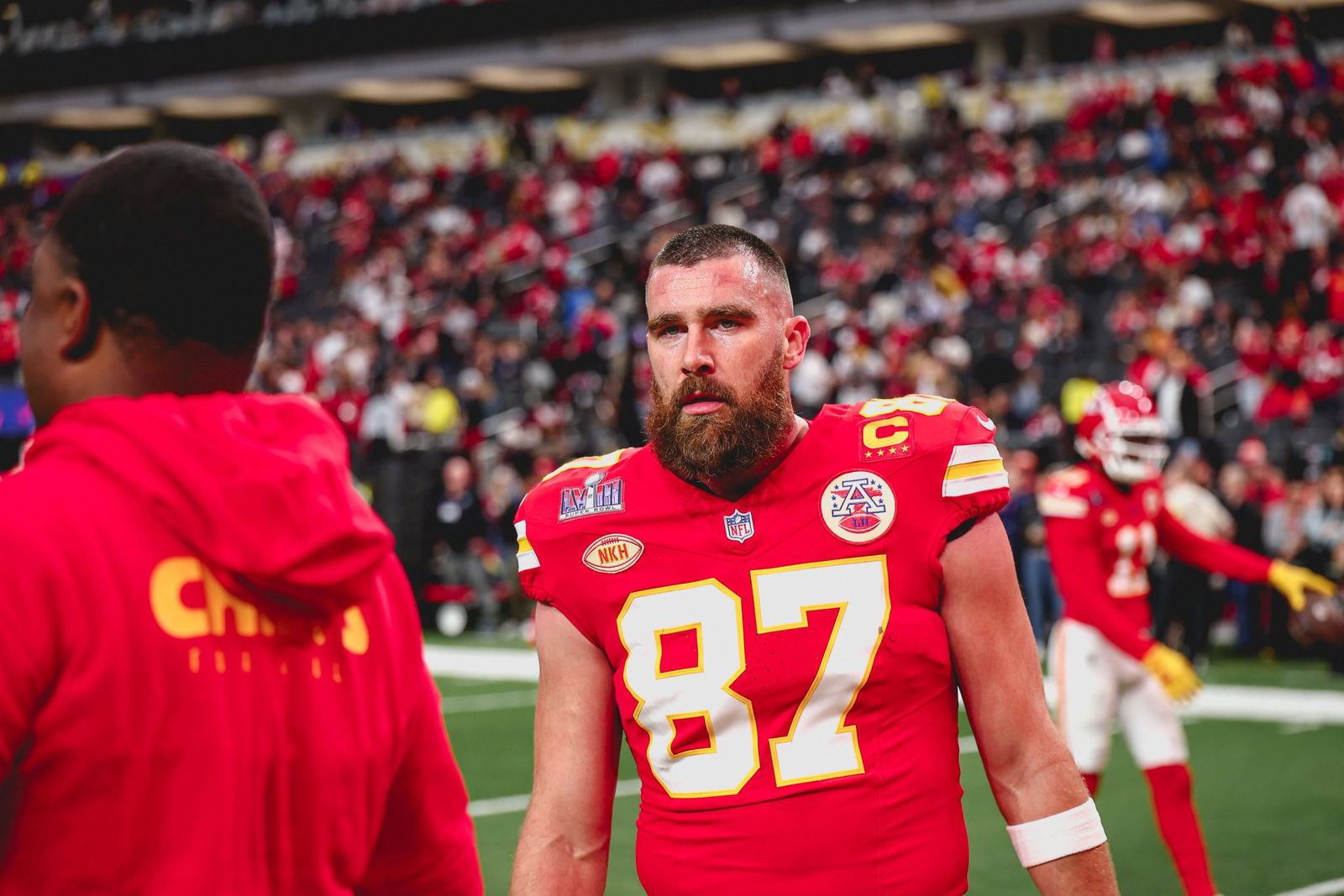"We don't care if you are dating Taylor Swift": Travis Kelce Gets ...