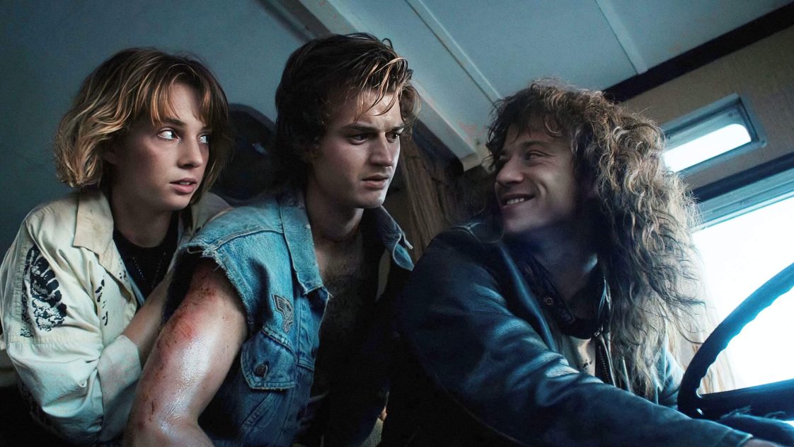 Robin Buckley Is Just the Token LGBTQ Character Now, Stranger Things 5 ...