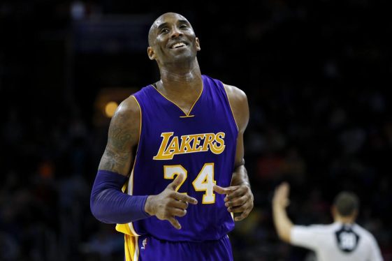 Kobe Bryant Ignoring Chris Rock's Jokes During a Game Has to be One of ...