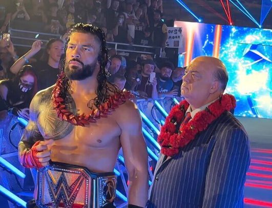 Video of Paul Heyman Hugging Roman Reigns on Stage After His Loss to Cody Rhodes Will Make You ...