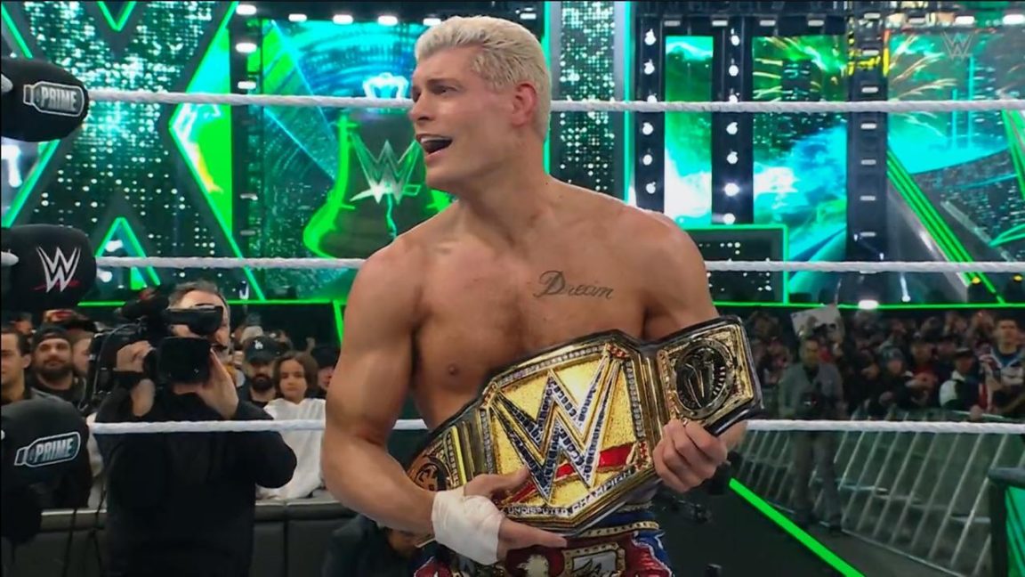 (VIDEO) Travis Scott is All Excited After Slapping Cody Rhodes But He ...