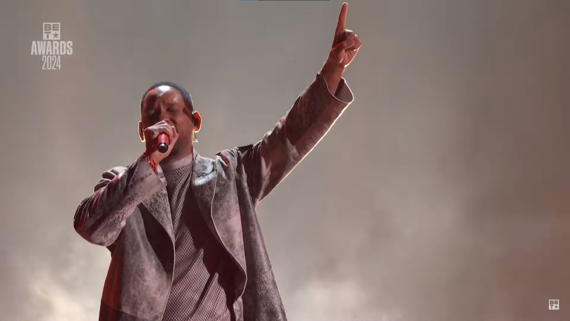 "This song isn't even bad really": Will Smith Performs His New Song and ...