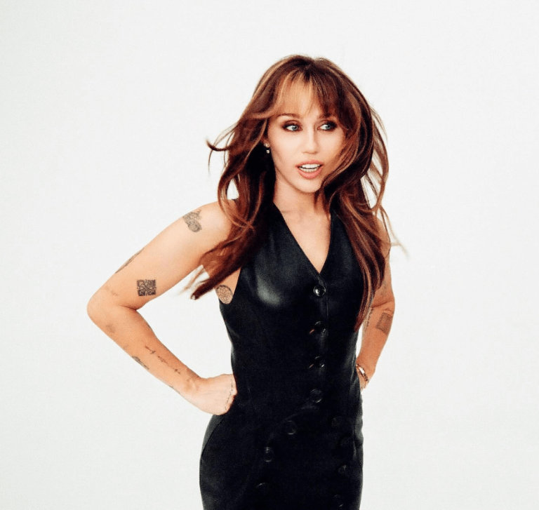 "I had followed him on Instagram": The Arrowverse Star Who Miley Cyrus' Mom Called Her "Hall ...