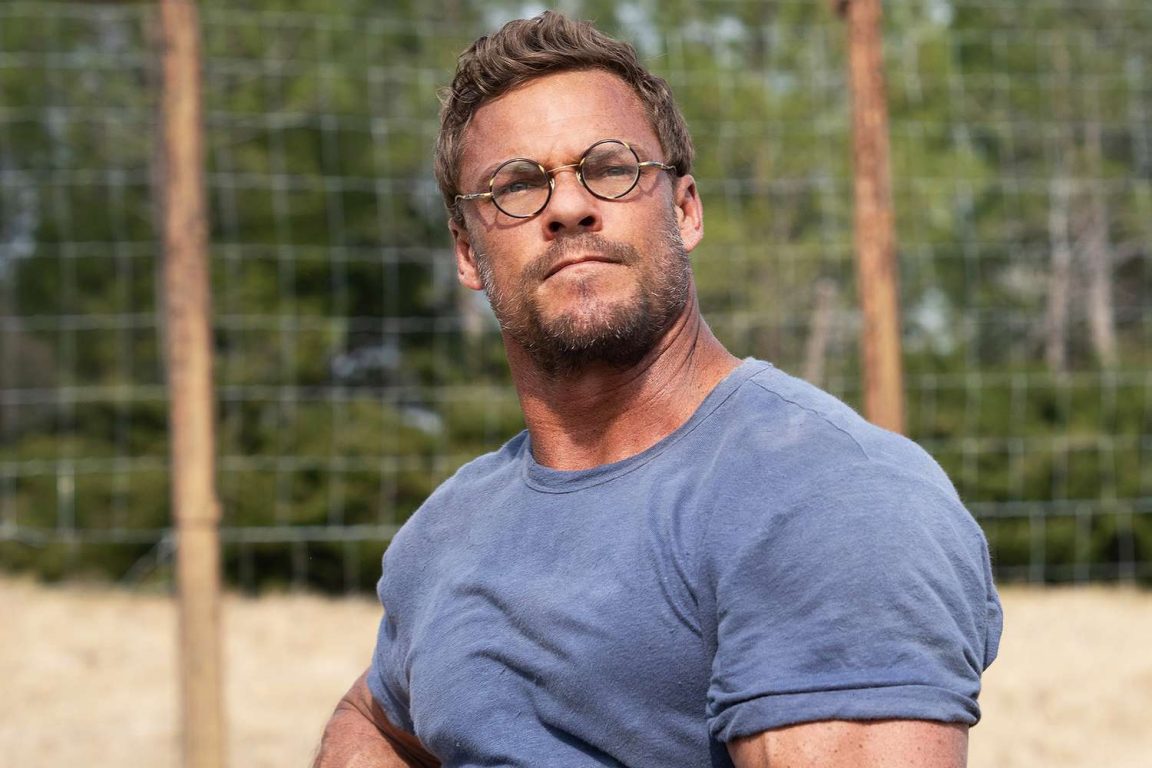 “I get criticized a lot by Christians”: Alan Ritchson Is a Devout ...