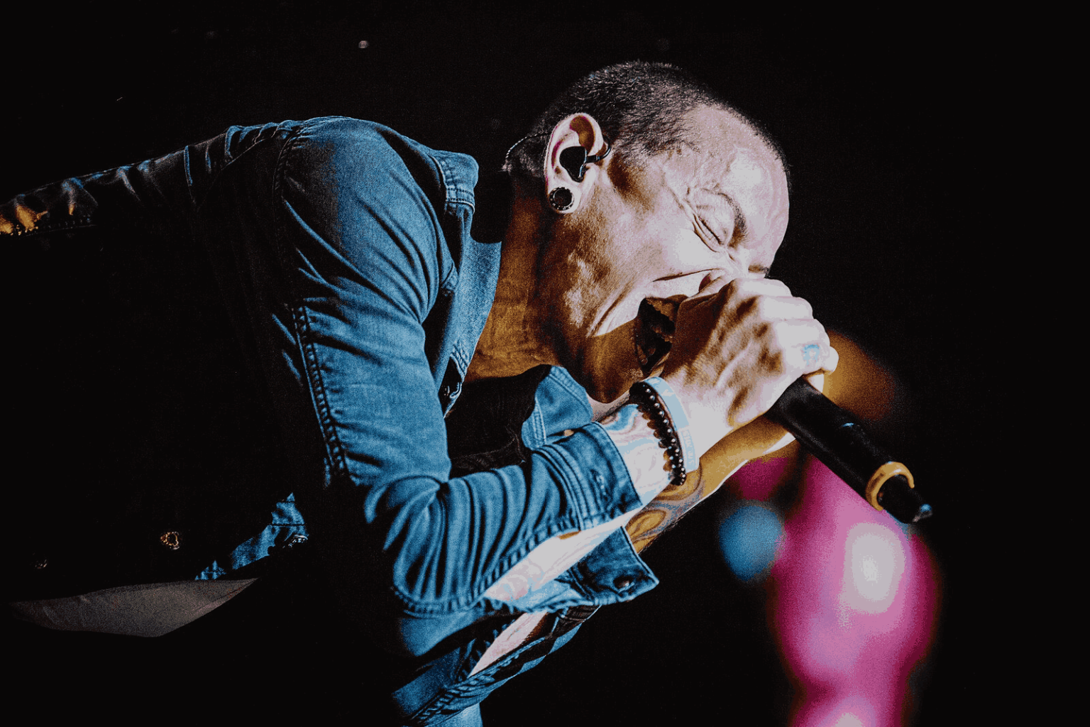 “My whole life gets thrown off”: Linkin Park Icon Chester Bennington’s ...