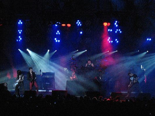“The man is an enormous prick”: Jane’s Addiction Fans Have Clearly ...