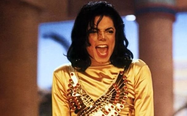Is This Michael Jackson's Real Voice? MJ's Deep Voice Switch During a ...