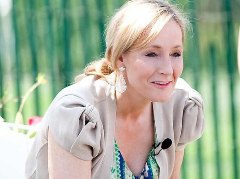 "They're not quite as dumb as they appear": J. K. Rowling Won't Let ...