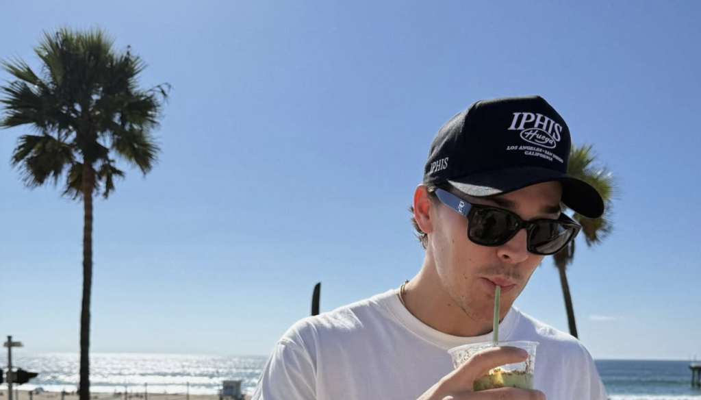 Noah Beck’s Whirlwind Love Life - “Marrying” Dixie D’Amelio Comment to ...