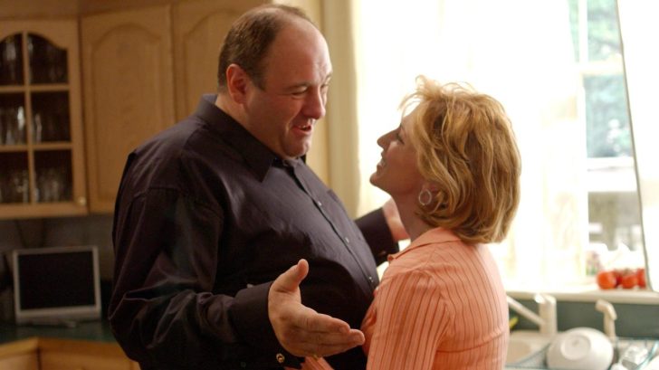 "The Sopranos" Ending Scene Explained: What Happened to Tony Soprano in ...