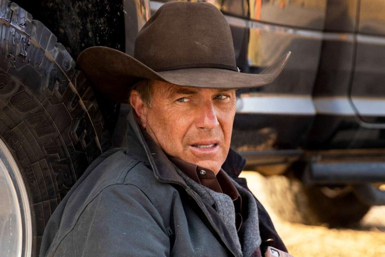 Taylor Sheridan Has Found His Next Lead in Matthew Fox for ‘Yellowstone ...