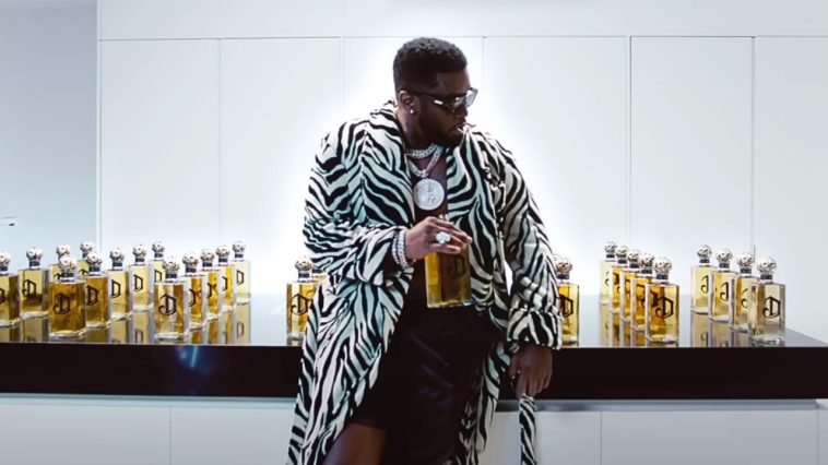 "I'm getting dirty": P Diddy's Bathroom Video With DJ Khaled Gets ...