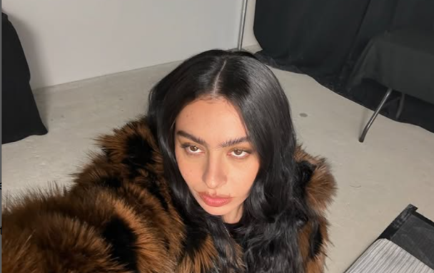 Charli XCX’s Complete Relationship History: From George Daniel to Huck ...