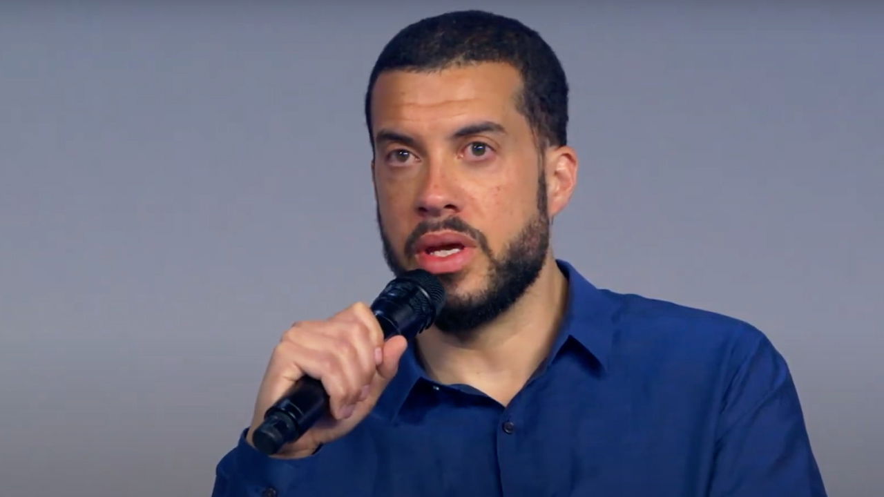 “Prince’s estate fears the film will cancel him”: Fans Feel Sorry for Ezra Edelman Who Spent 5 ...