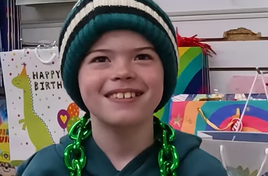 Bradley Cooper Went Against Gigi Hadid’s Close Friend Taylor Swift ...