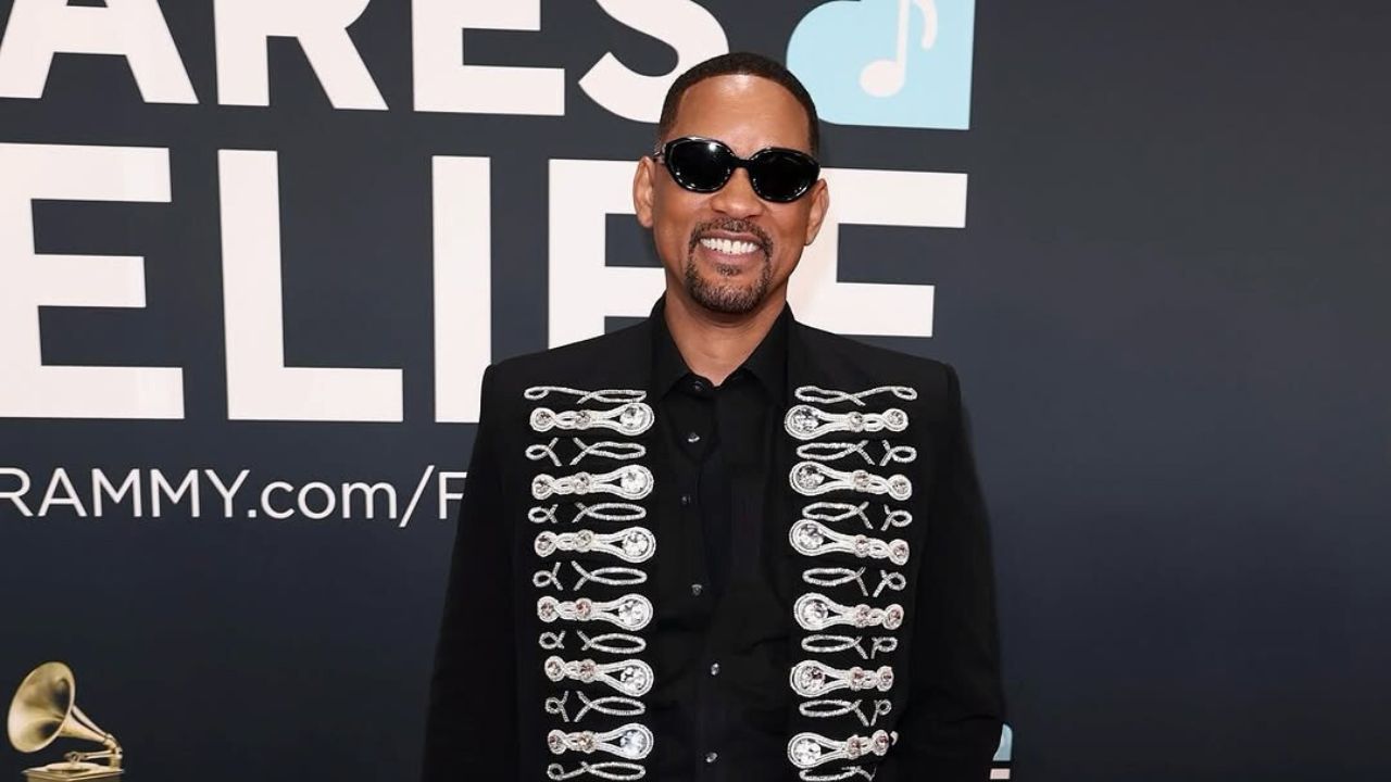 30 Most Memorable Red Carpet Moments