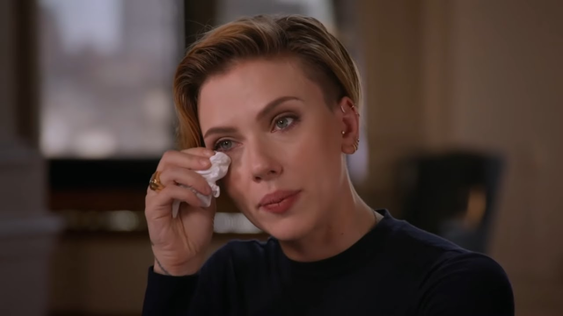 "I promised myself I wouldn't cry": Scarlett Johansson Crying While ...