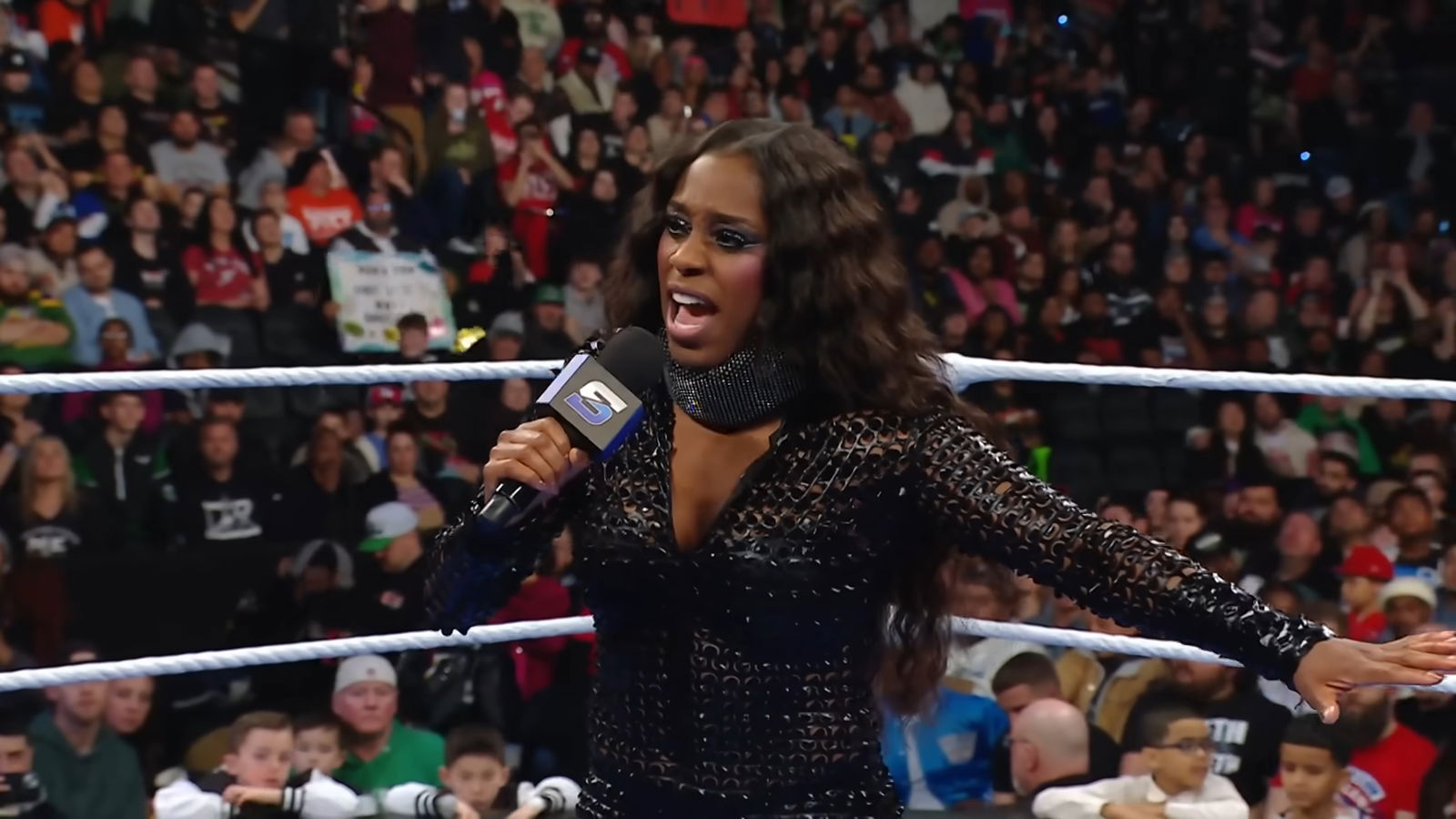 SmackDown: We Are Lucky Naomi Came Back Even If Sasha Banks Didn't ...