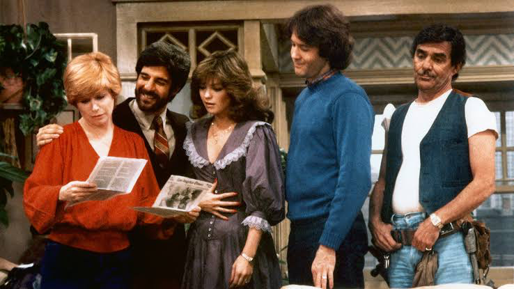 10 Iconic '80s TV Sitcoms That Still Rock