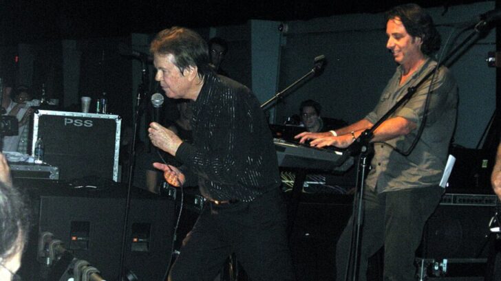 Larry Tamblyn Dead at 82: 4 Unknown Facts About The Standells’ Founding ...