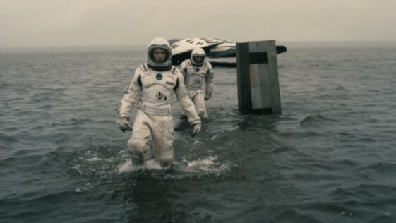 Star Trek: Voyager’s Highest-Rated Episode Nailed Time Dilation 14 ...