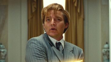 Why Pedro Pascal's Maxwell Lord in 'Wonder Woman 1984' Is More ...