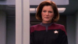 29 Years Later, Debate Over Star Trek: Voyager’s Most Controversial ...