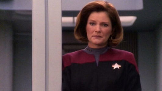29 Years Later, Debate Over Star Trek: Voyager’s Most Controversial ...