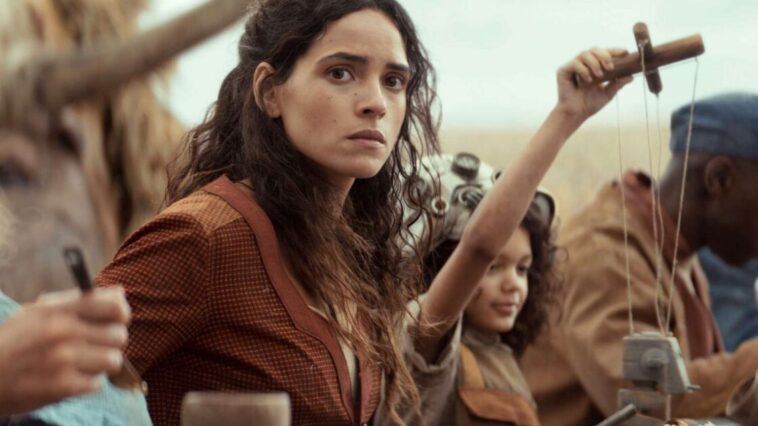 Andor: Why Isn't Bix in Rogue One? Adria Arjona Reveals Tony Gilroy's ...