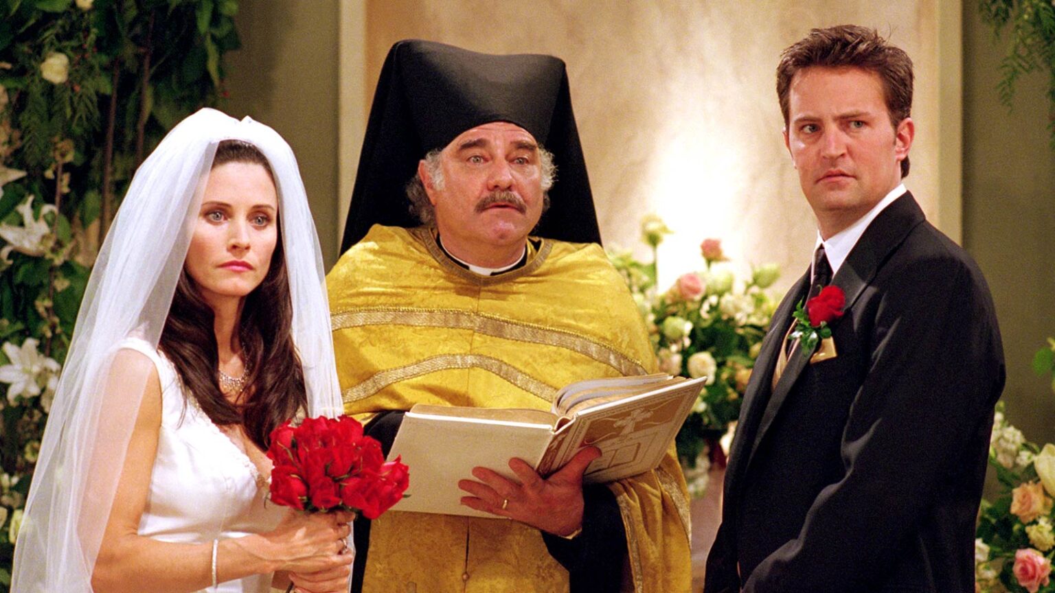 'FRIENDS': Monica Was Simping for Chandler Long Before Season 5, and ...