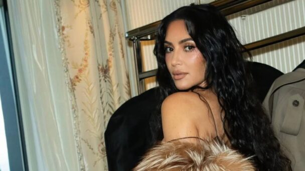 After the Lauren Sanchez’s Trip, Eva Longoria Set to Direct Kim ...