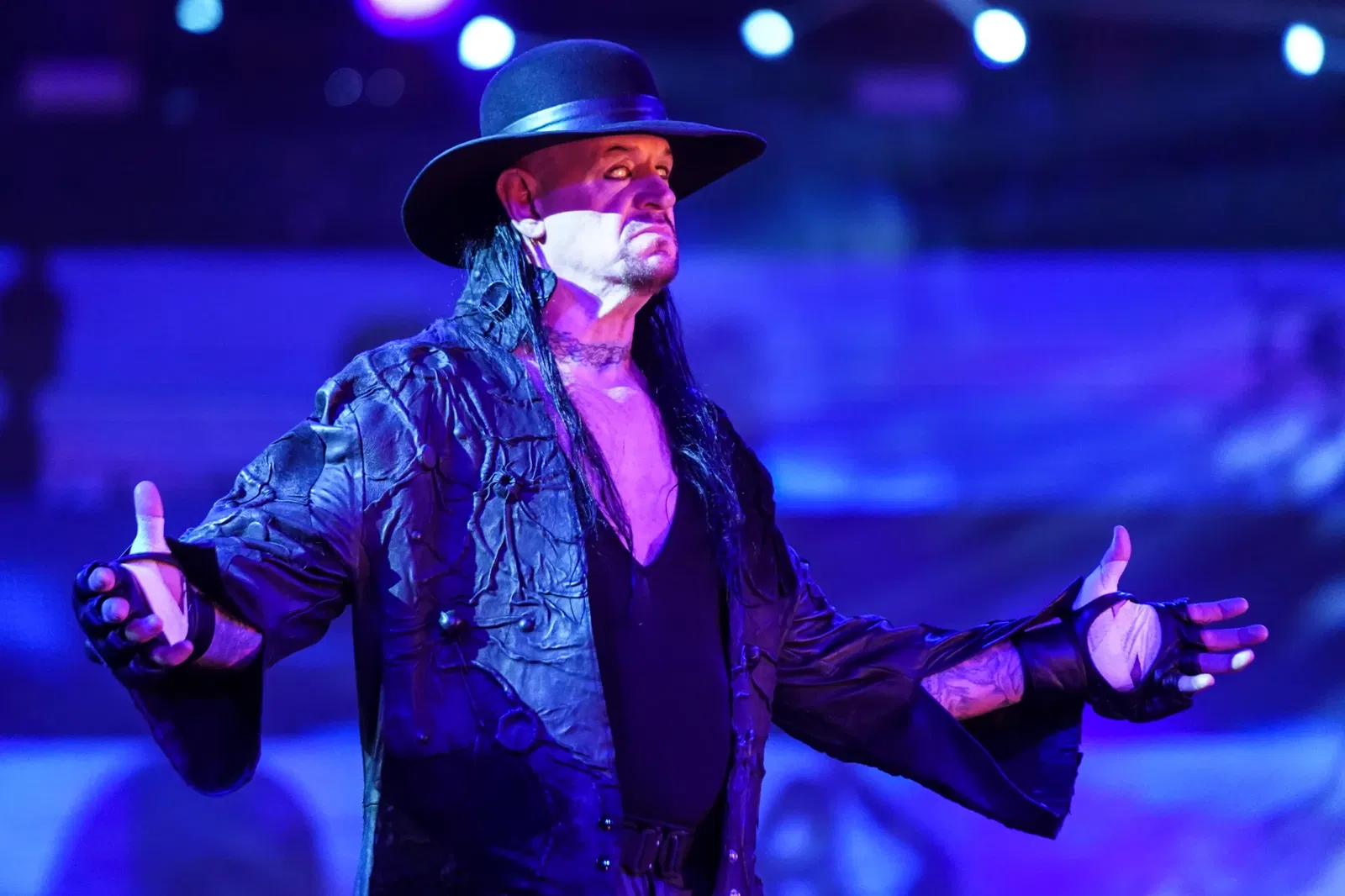 The Undertaker’s Most Brutal Looking Chair Shot Did Not Hurt at All ...