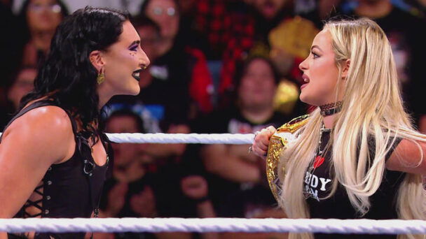 Rhea Ripley Publicly Hanging Out With Liv Morgan in Swimsuits Would’ve ...