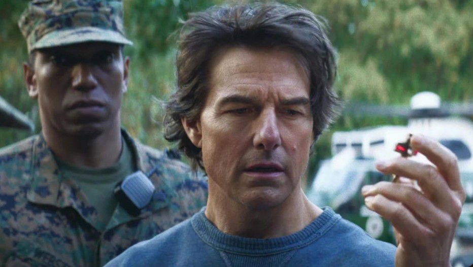 Deeper: Tom Cruise’s $200 Million Movie With Ana de Armas, 5 Things You ...